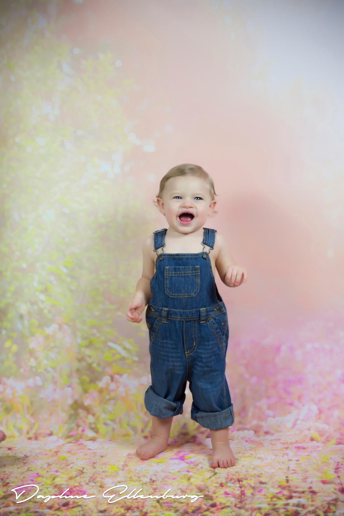 Celebrate Littleness with Ellenburg Photography. - Ellenburg Photography