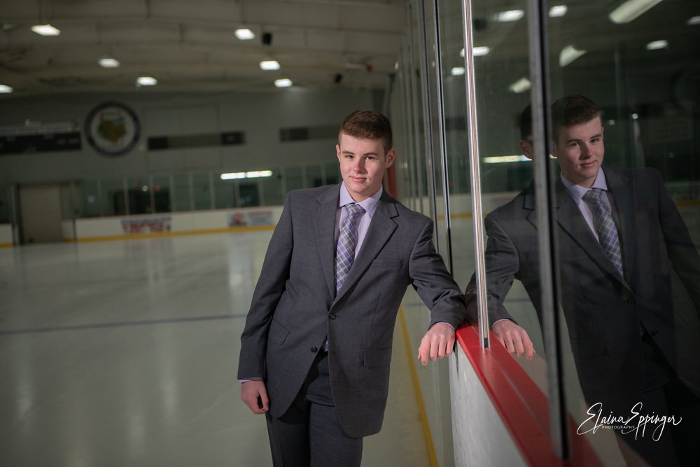 Cole Mitchell High School Senior - Elaina Eppinger Photography