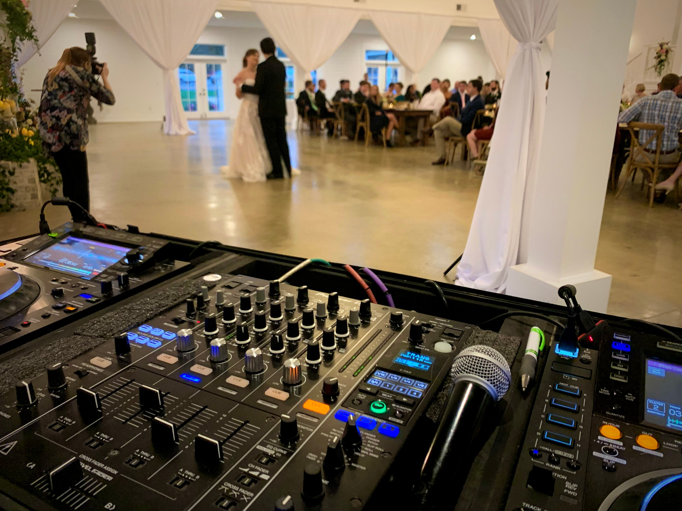 Harvest Hollow Drape and DJ by Metropolitan Disc Jockey in Alabama ...