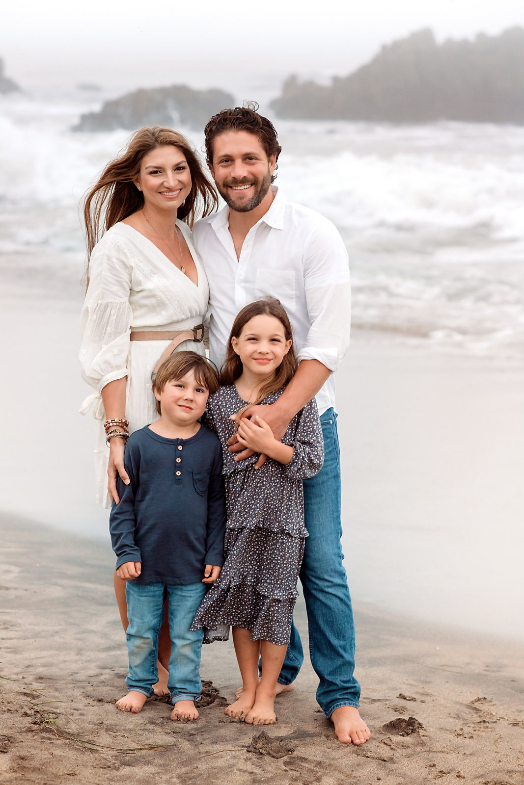 Family Photos in Malibu with The Cohen Family - Jenny Puranen Photography