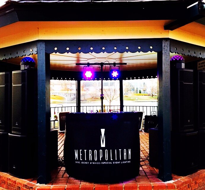 Big Spring Park NYE with Metropolitan DJ Steve Metz - Music and ...