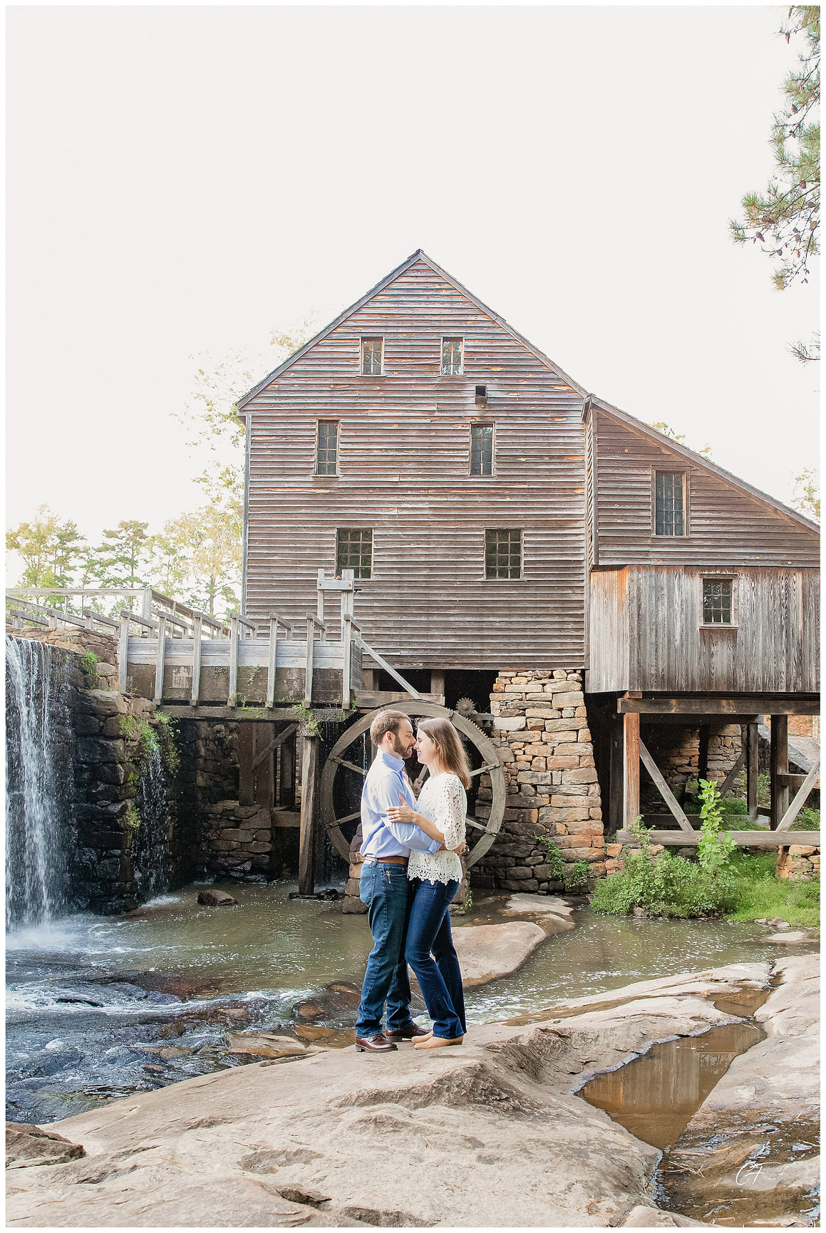 JORDAN + DANA // YATES MILL ENGAGEMENT SESSION // RALEIGH, NC - Carly ...