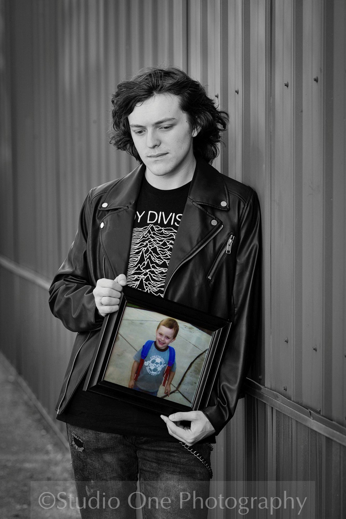 10 Ideas for Senior Pictures - Studio One Photography