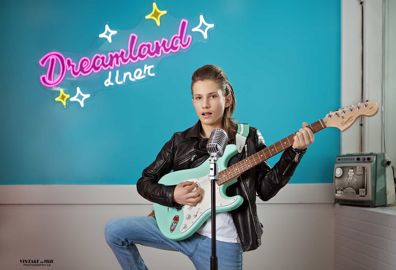 DREAMLAND DINER RETRO WINNIPEG PHOTOSHOOT