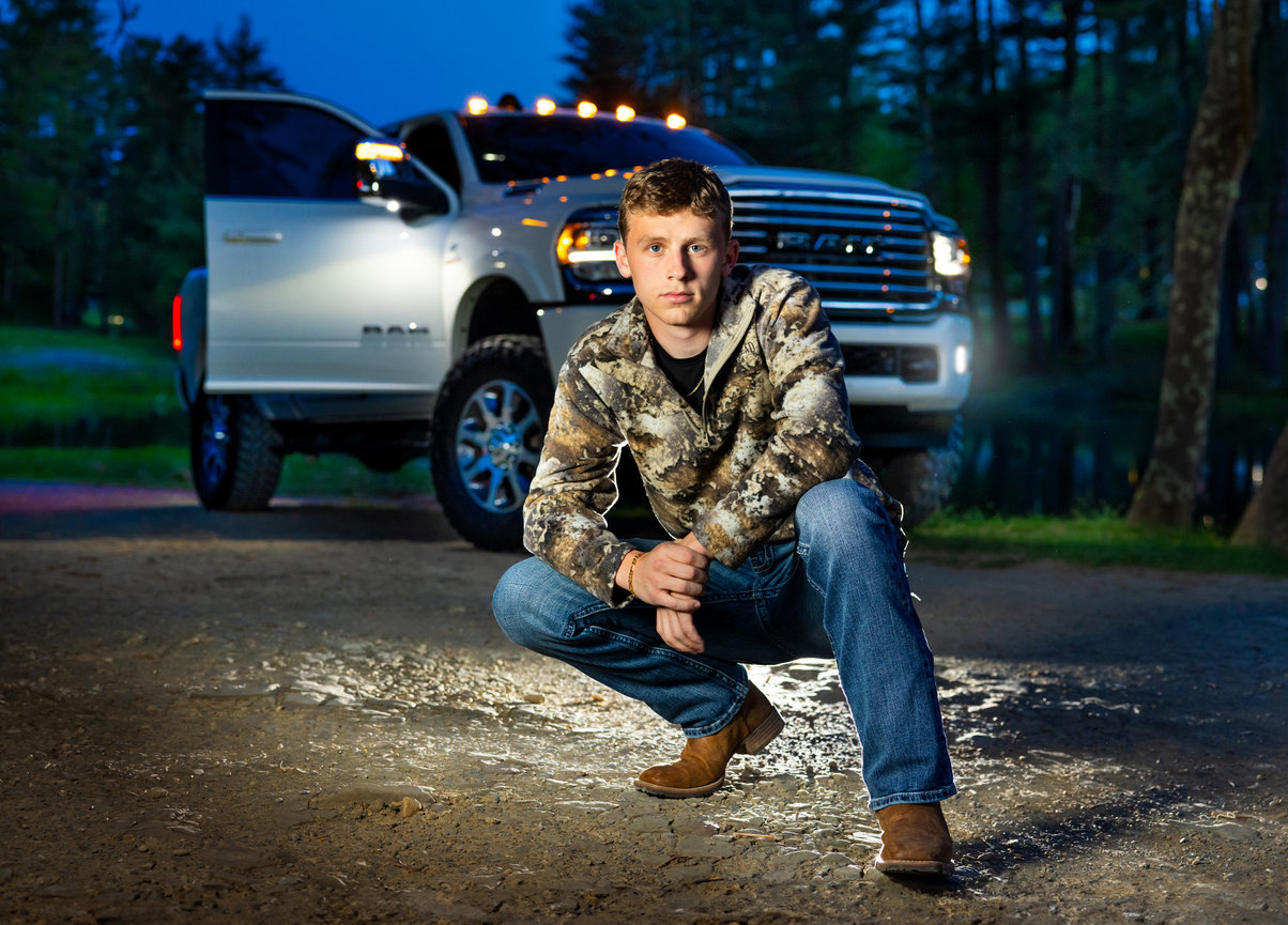 SENIOR PORTRAIT EXAMPLES - Joe McNemar Photographer