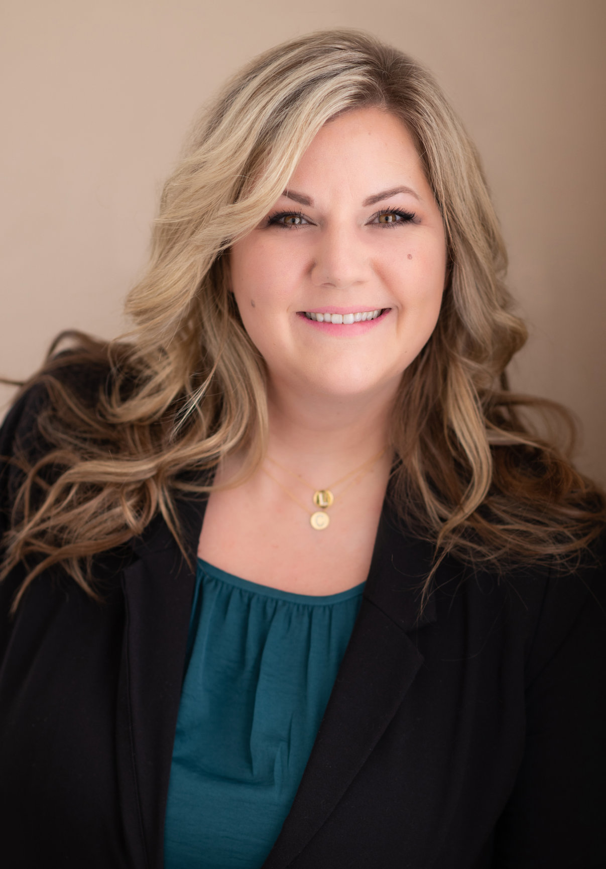 A Basic Guide to a Great Headshot Photo Session - Freeland Photography LLC