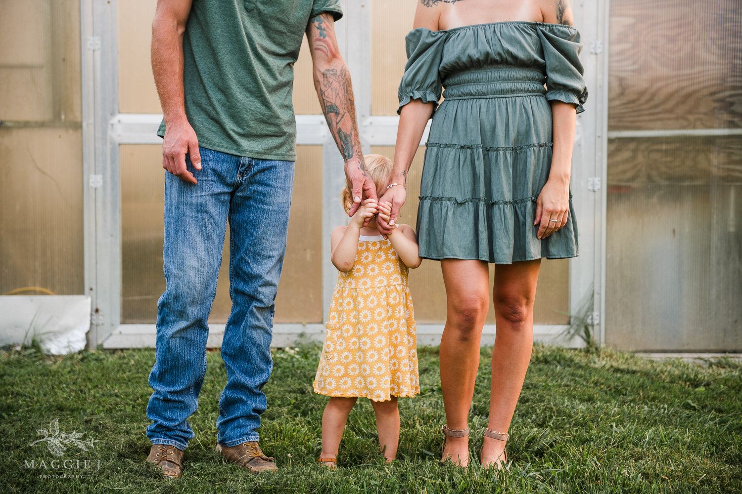 Guide to a Stress-Free Family Photo Session - Maggie J Photography