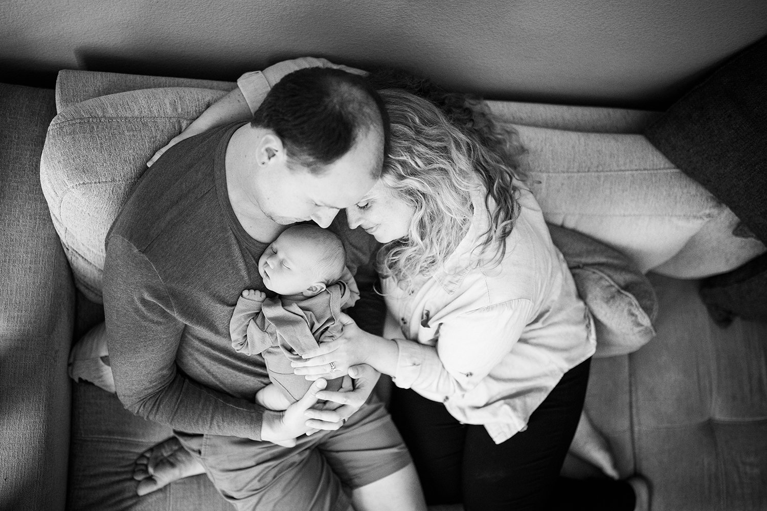 What is an At-Home Newborn Session?