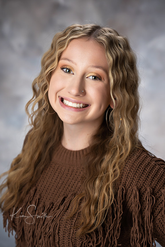 Kaylee-Brandon -Class of 2023-Senior-Pictures-Birch Run-Michigan ...