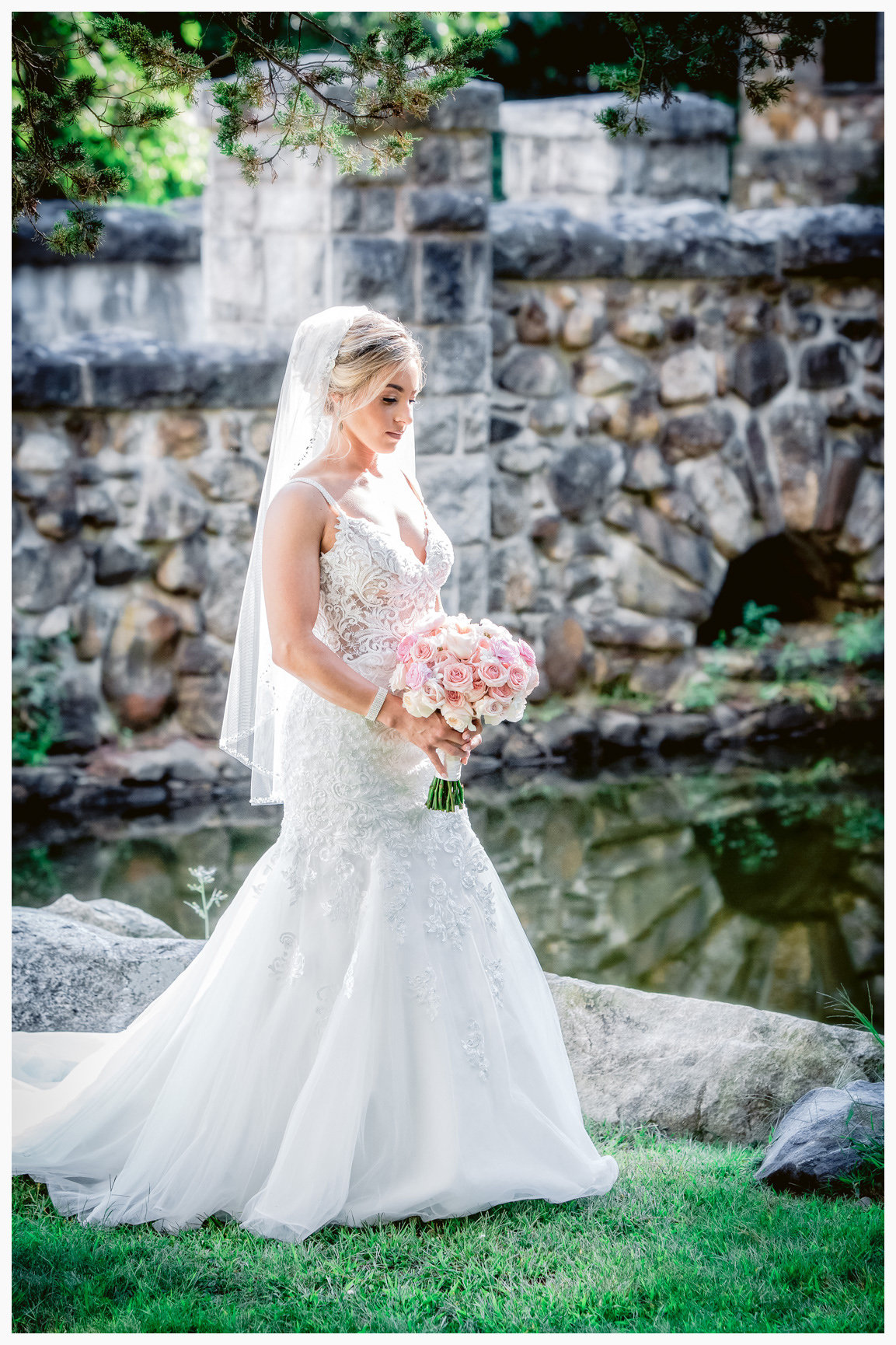 Best Searles Castle wedding photos l Sally Carpenter Photography