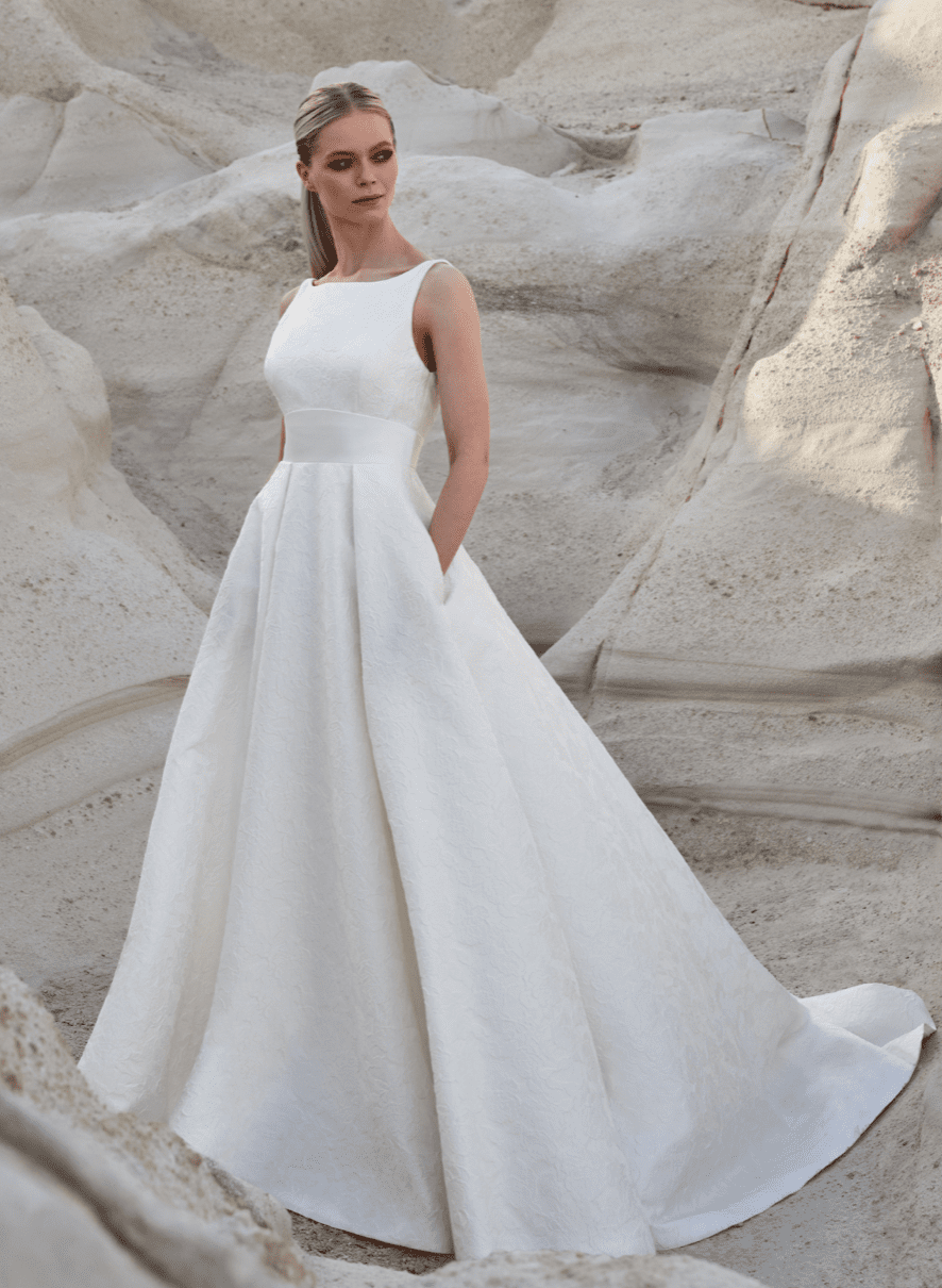 Simple Wedding Dresses | Discover the Best Simple Wedding Gowns ...