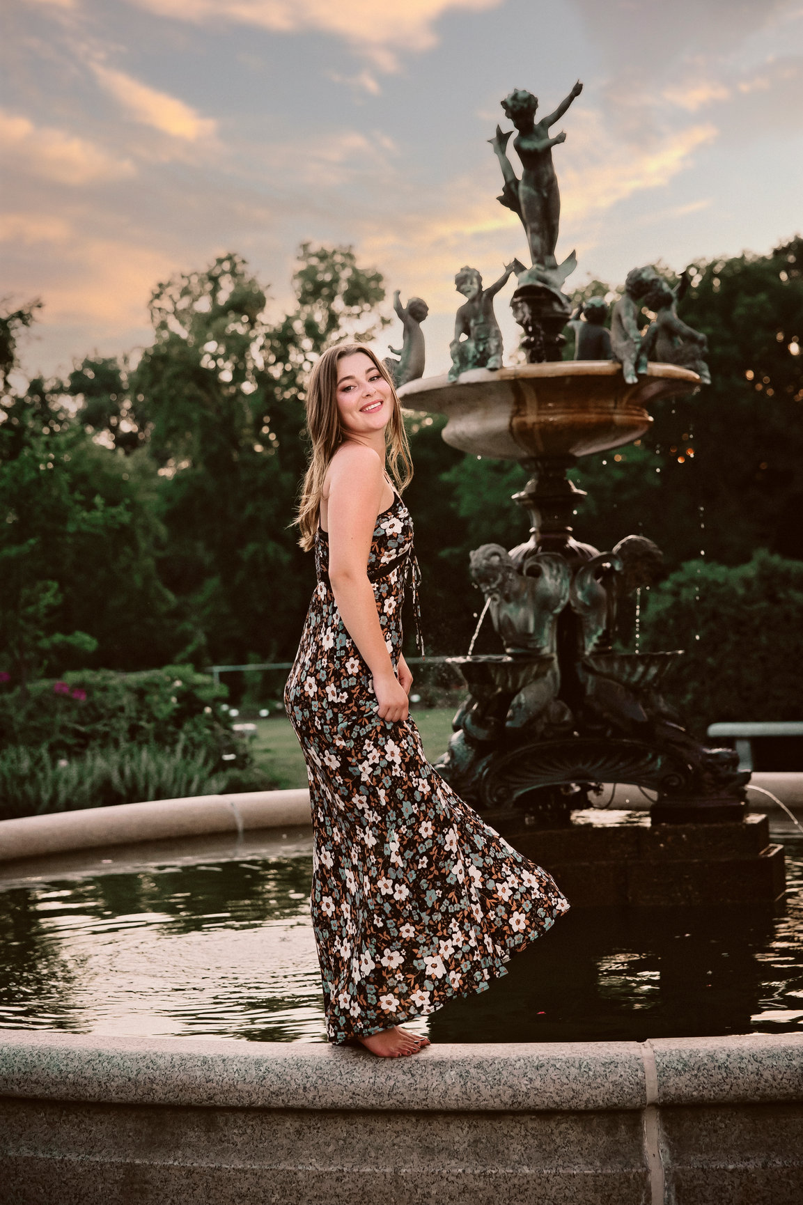 2024 SENIOR GALS - Annie Marie Photography