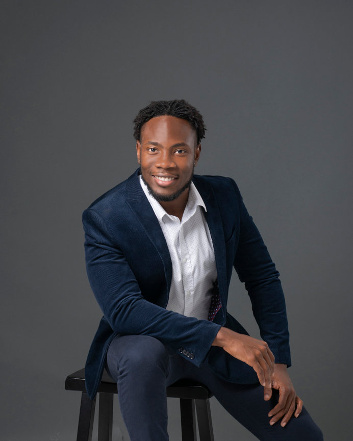 Professional Headshots & Portfolios - Maureen T Miller