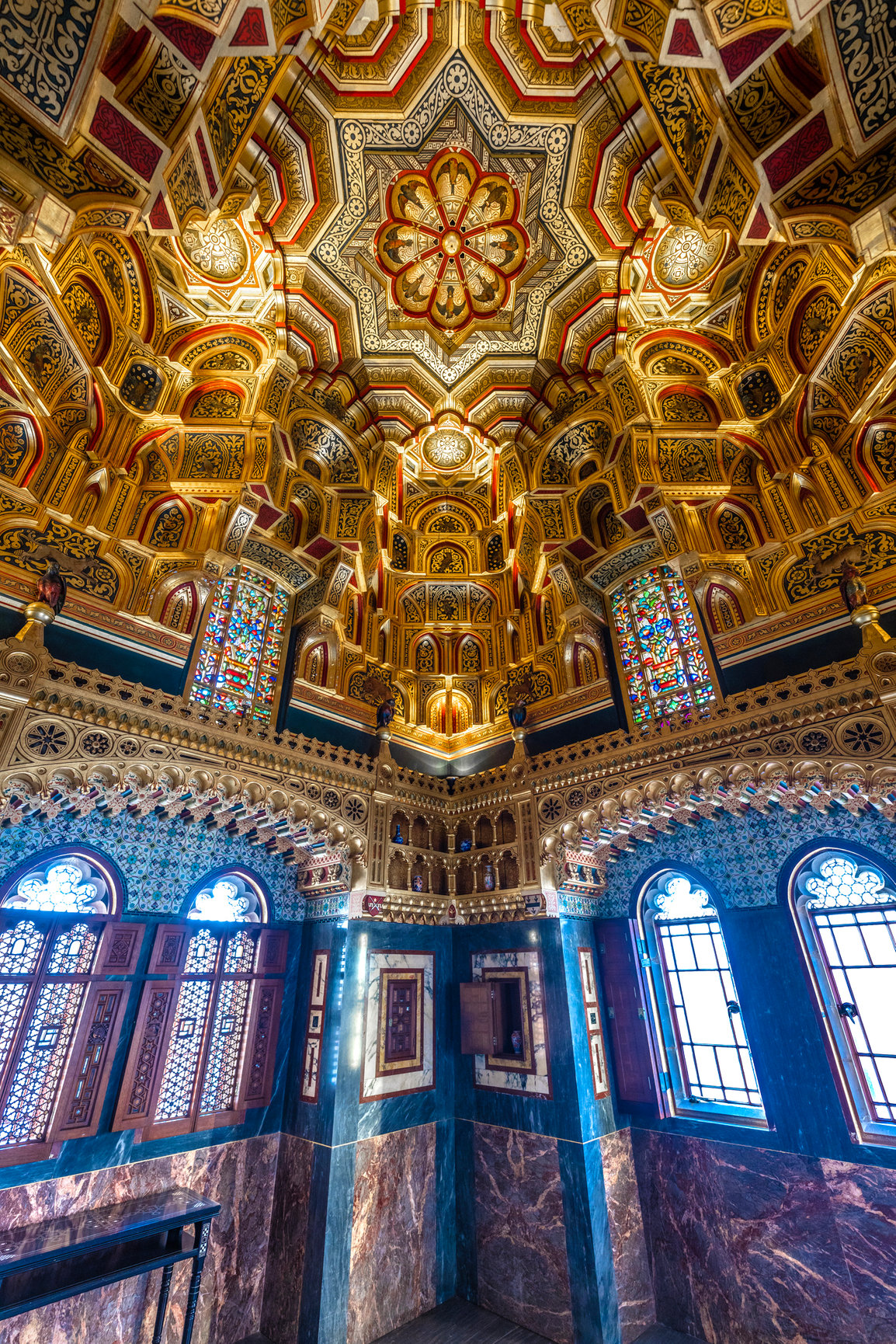Cardiff Castle interior - Jim Zuckerman photography & photo tours