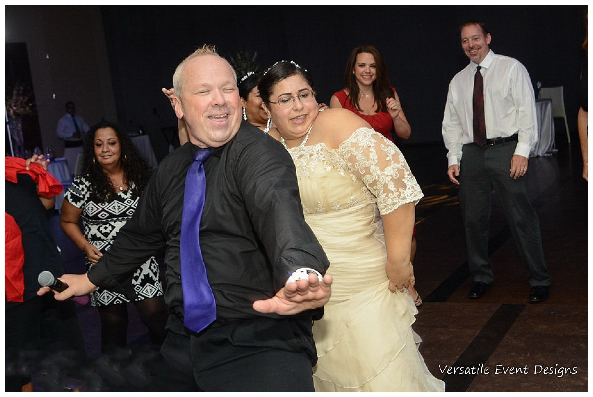 Professional DJ Services Can Make Or Break The Party: Here’s How!