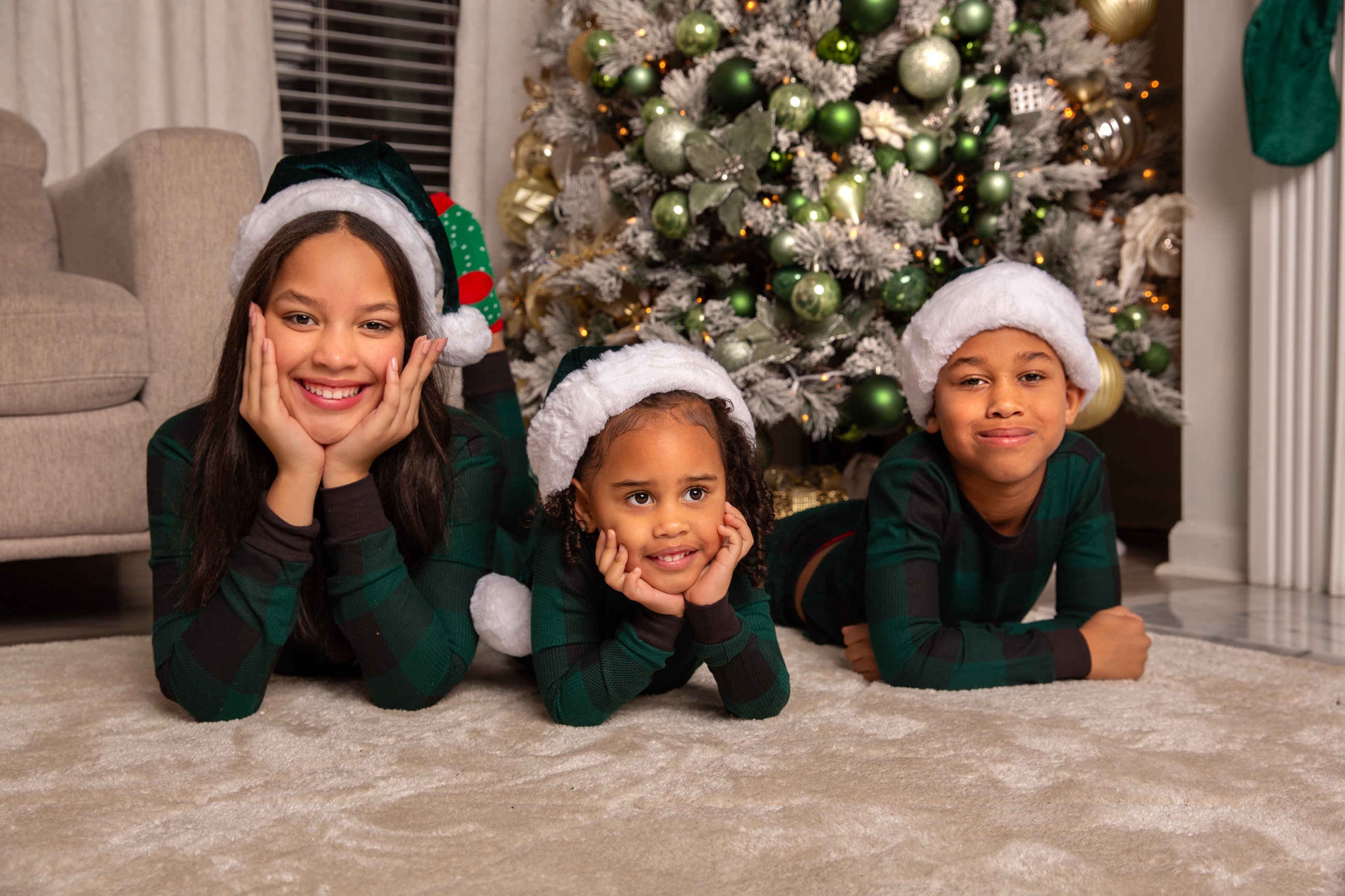 De Los Santos In-Home Christmas Session - Yata Photography