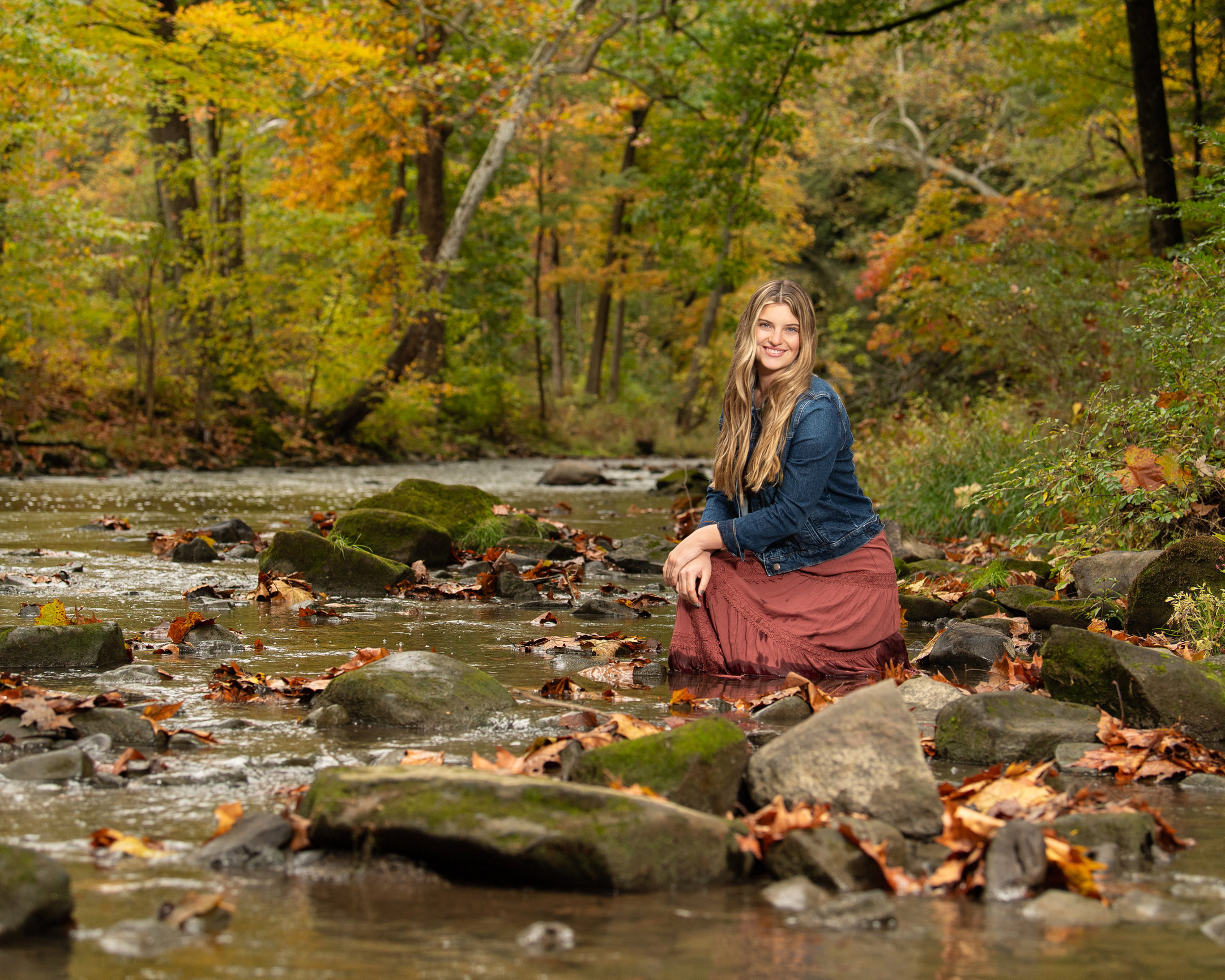 Highlighting Your Personality in Senior Portrait - Robert Senn Studio