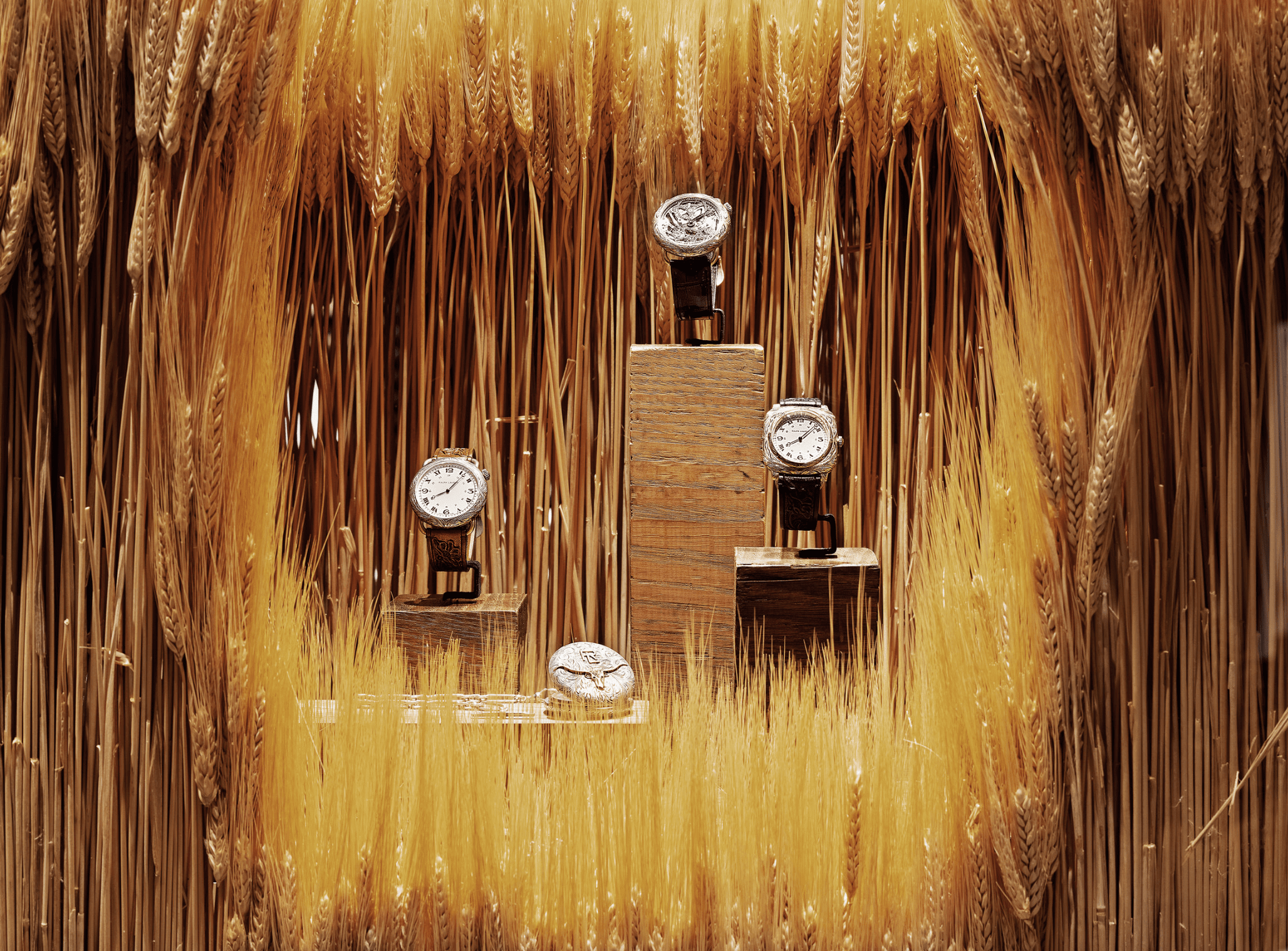 Sell Out This 2024: Holiday & Fall Product Photography Tips